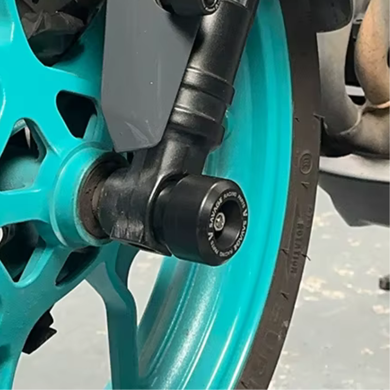 Axle Crash Sliders Pro – Yamaha MT-03 - 2015-2025